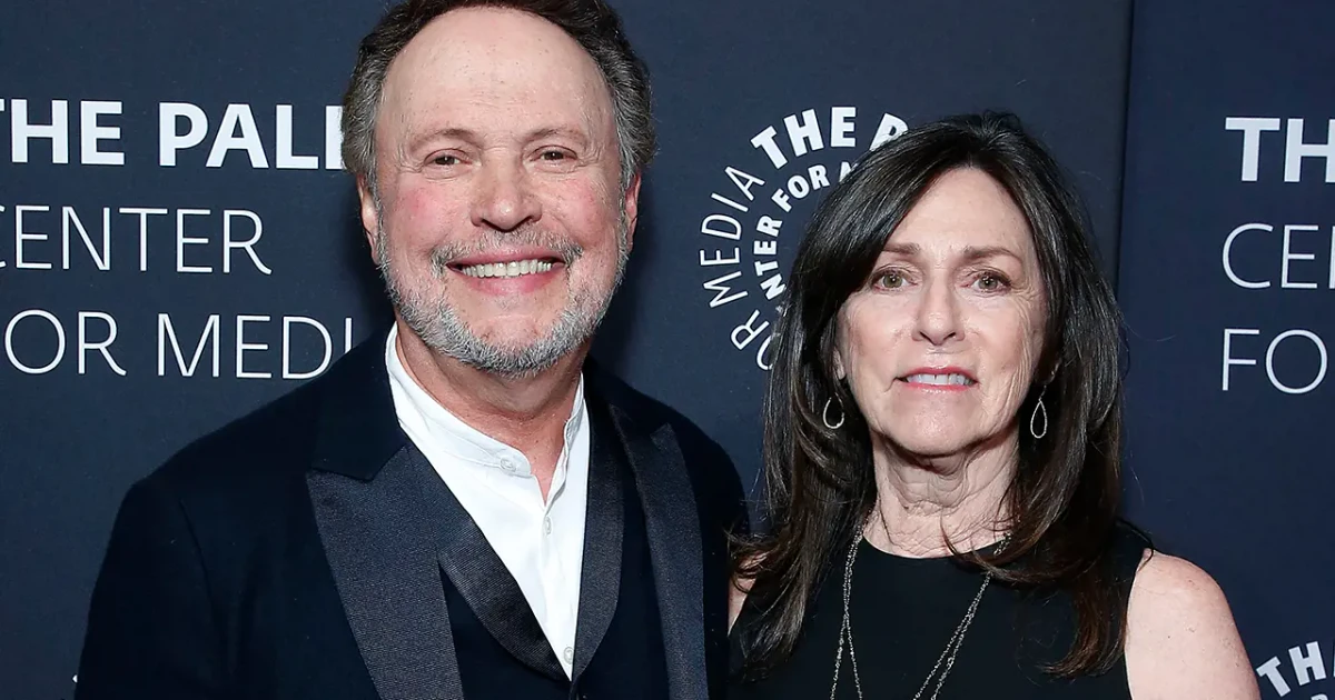 Janice Crystal Net Worth - $2 Million, Relationship With Billy Crystal ...