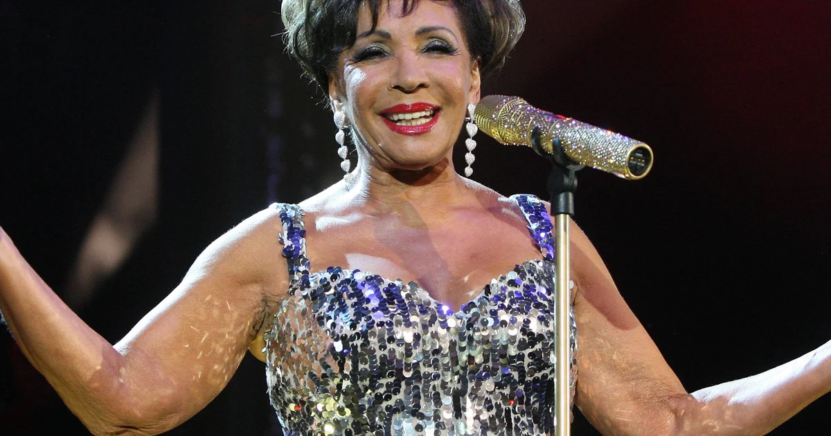Shirley Bassey Net Worth - The Voice That Defined An Era And Continues ...